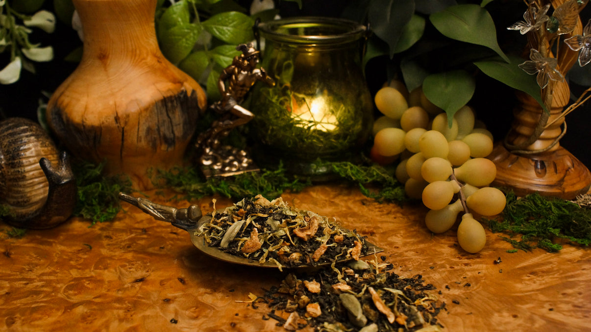 EPIC: Holy Moly by Hermes – The Gilded Teafling